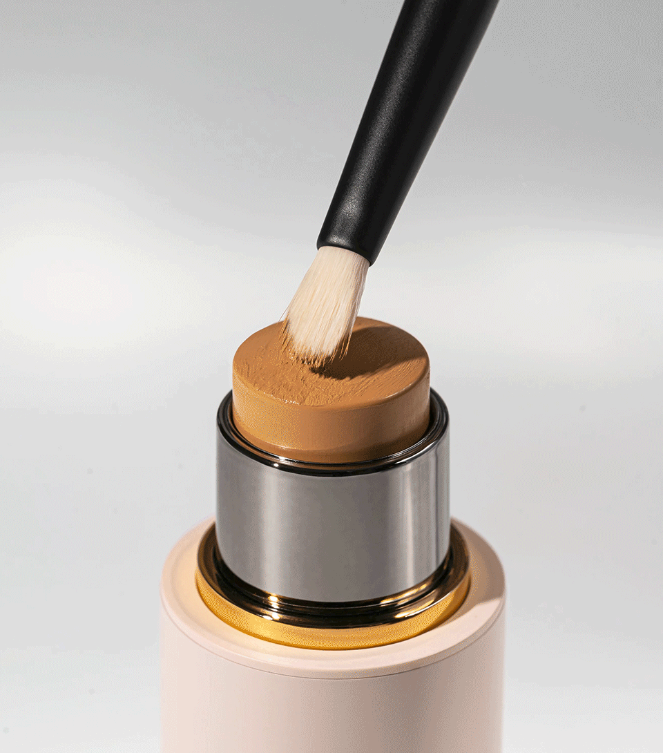 Spot Check Brush by Westman Atelier | Westman Atelier
